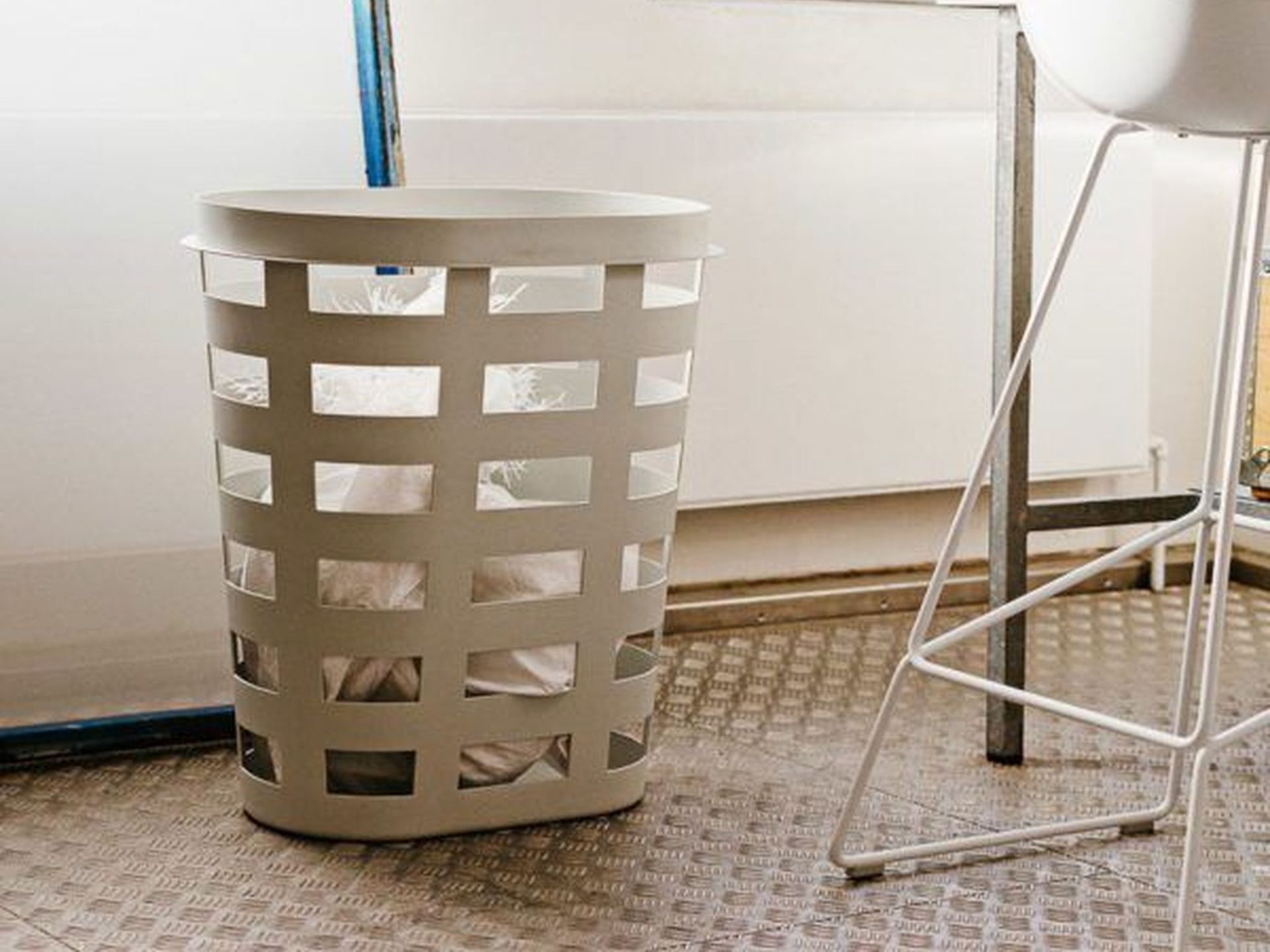 Basket Large - HAY - Accessory - Batiplus SA - Contemporary furniture ...