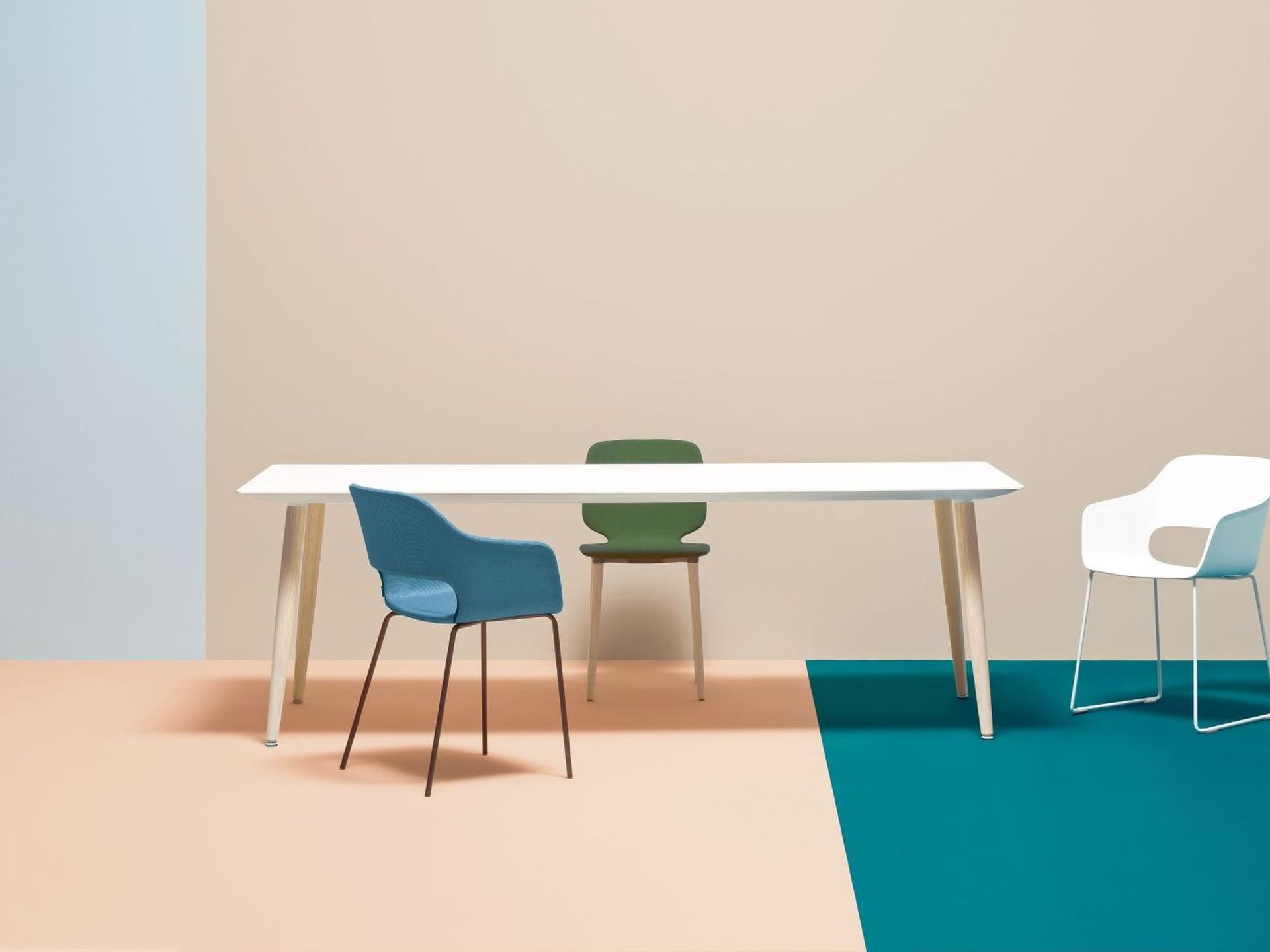 Babila Table - Pedrali - Tabelle - Batiplus SA - Zeitgenössische Möbel ...