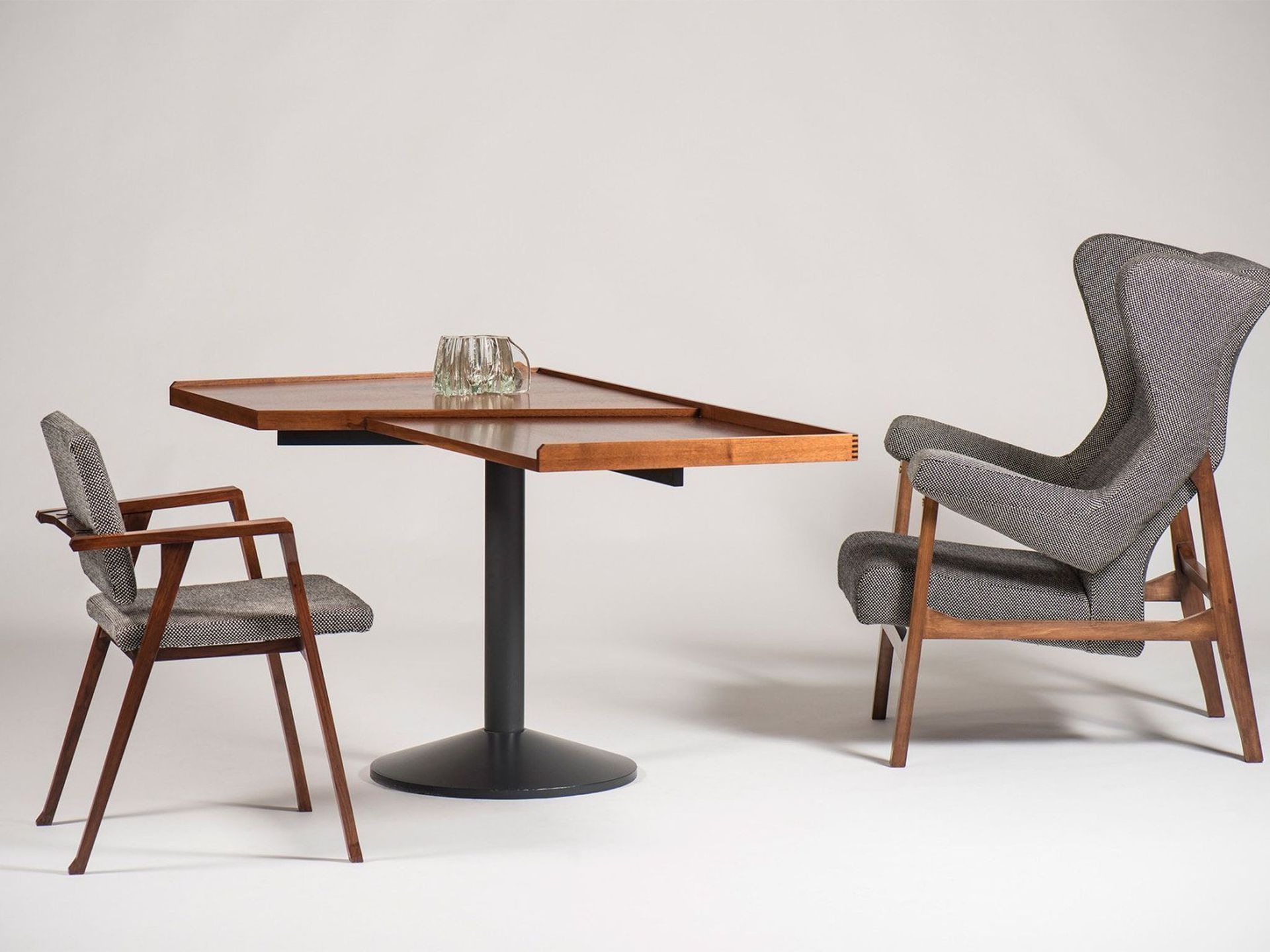 Stadera Table - Cassina - Tabelle - Batiplus SA - Zeitgenössische Möbel ...