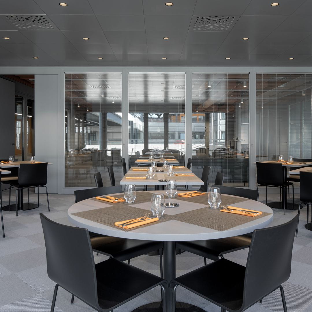 EPFL - Copernic Conférence Center by Novae - Batiplus SA ...